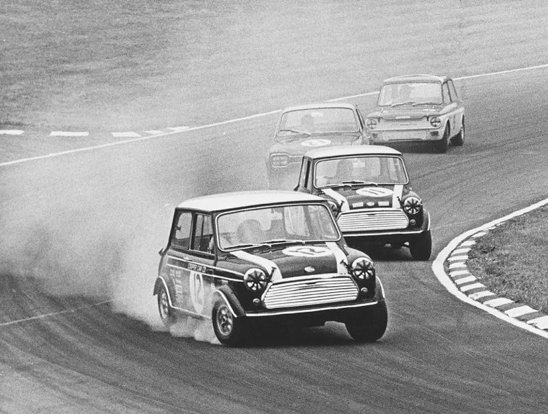 1965 - Mini Cooper Works Team wins in Circuit Racing - Blog